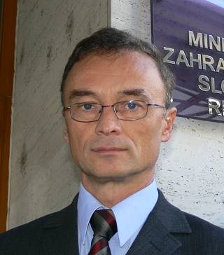 Strategie - Hovorcom MZV SR je Ján Škoda