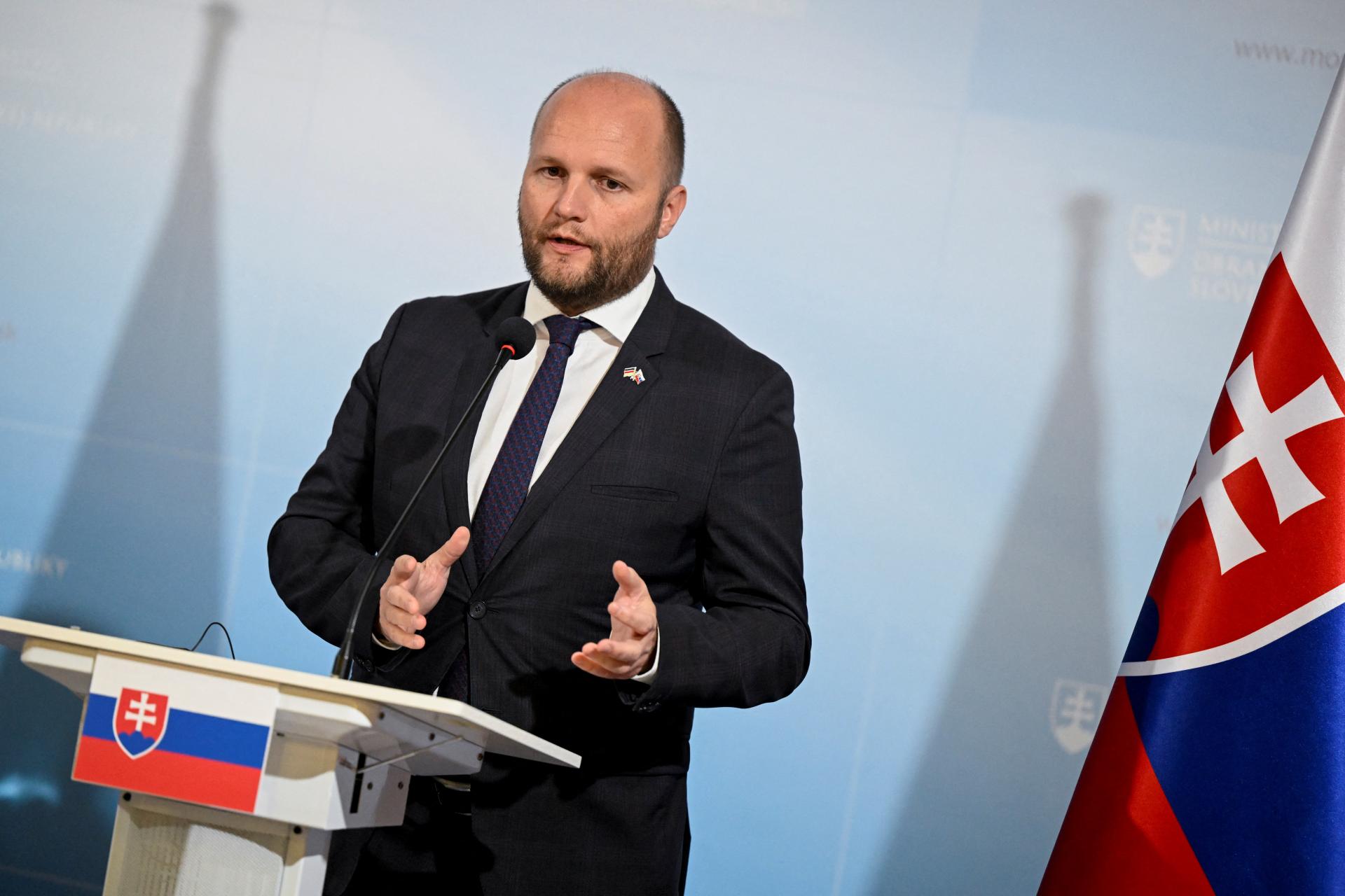 HNonline.sk - Minister Naď: Počas histórie Slovenska bola obrana veľakrát na okraji záujmu