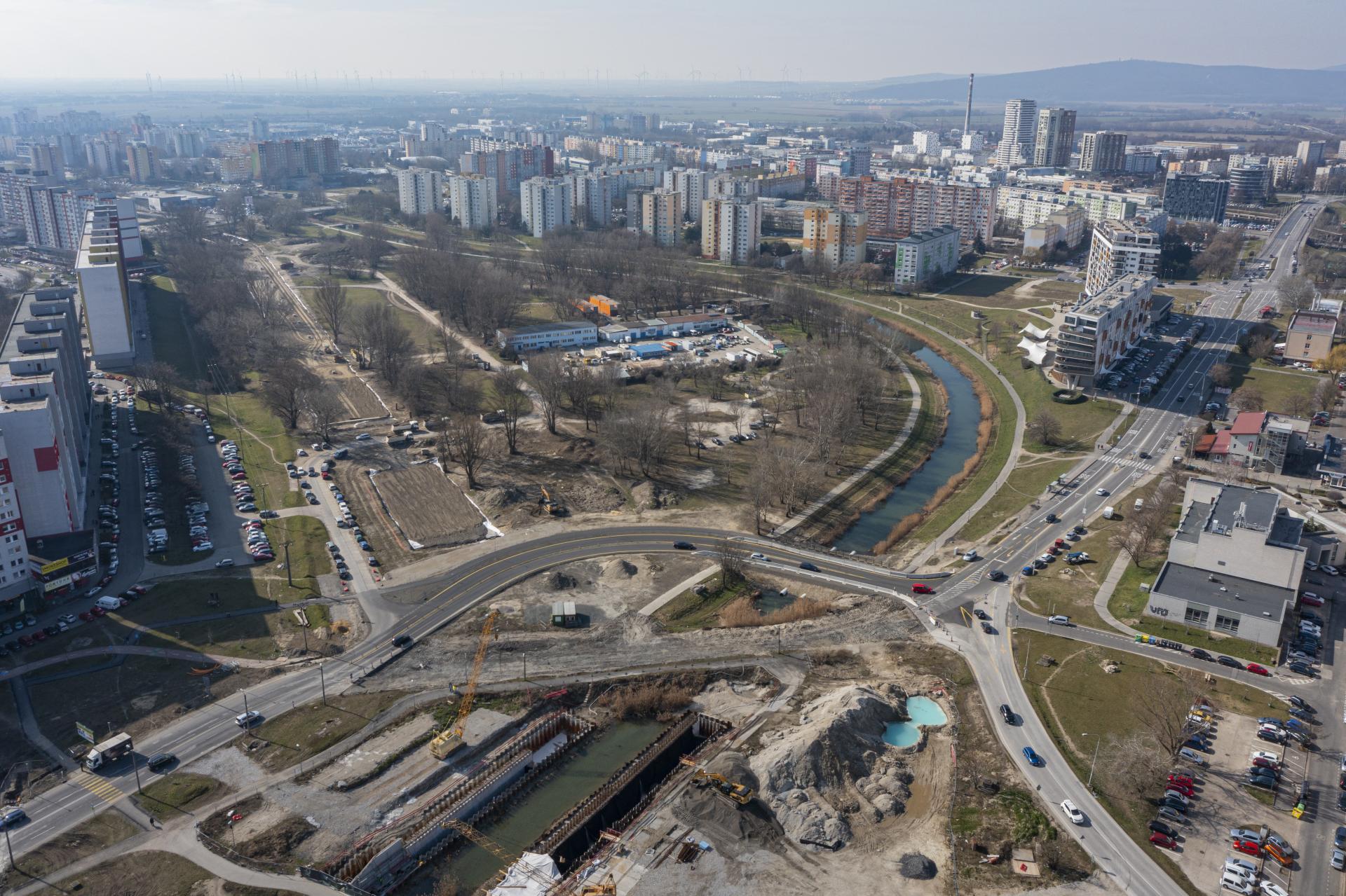 [Bratislava] Električka v Petržalke, II. etapa / Petržalka Tramway, II phase | Page 231 ...