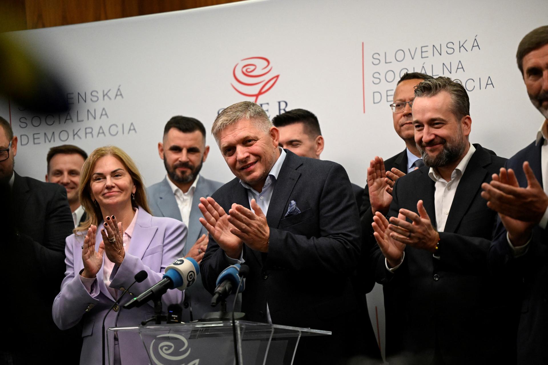 HNonline.sk - Fico vidí reálne len dve možnosti na koalíciu. Iné sa podľa neho ani nečrtajú ...