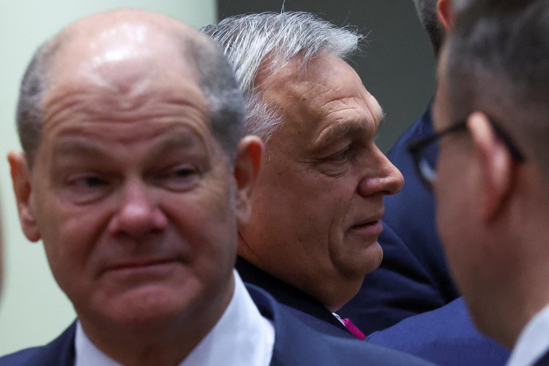 HNonline.sk - Scholz okabátil Orbána: Pred diskusiou o Ukrajine mu ponúkol, aby išiel na kávu ...