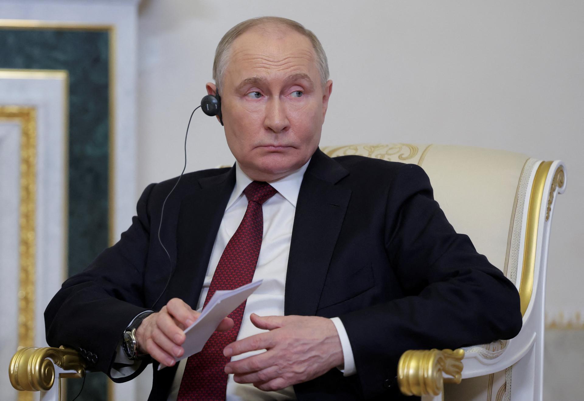 HNonline.sk - Putin uprostred vojny hľadí z ruského okna do Európy na východ, píše Reuters o ...
