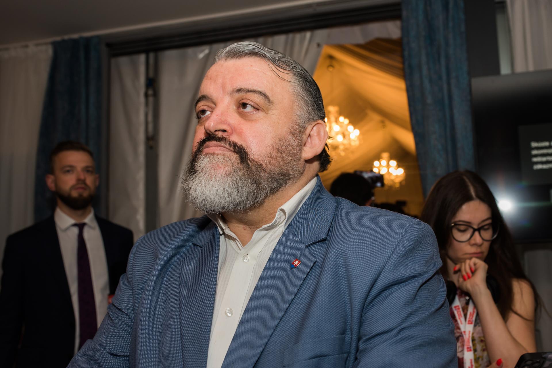 HNonline.sk - "Toto by si dovolilo jedine gestapo." Chmelár tvrdo kritizoval Kuffu a Tarabu ...