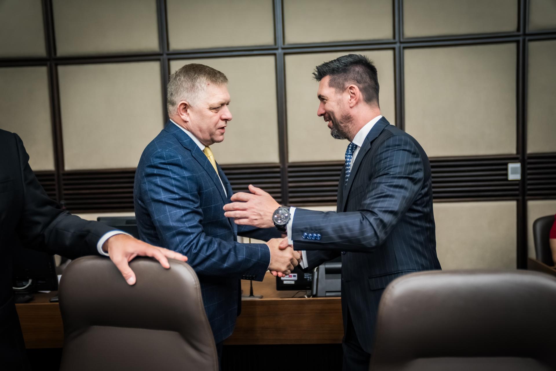 HNonline.sk - Vyjadrenia po rokovaní vlády, na ktorom schválila rozpočet na budúci rok