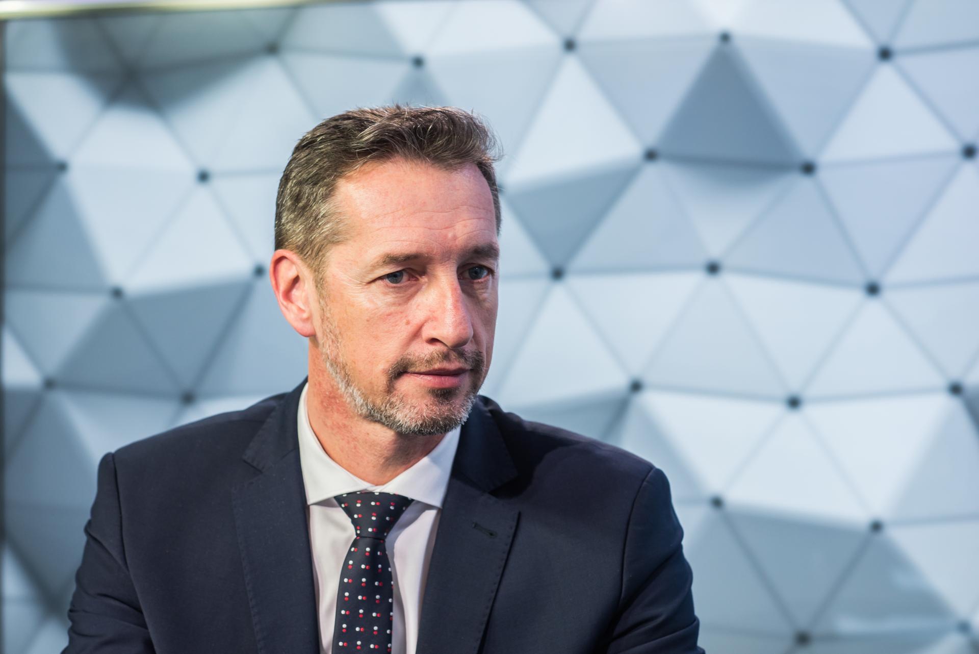 HNonline.sk - Premiér ohrozuje ľudí na Slovensku i ukotvenie krajiny v EÚ a NATO, tvrdí KDH