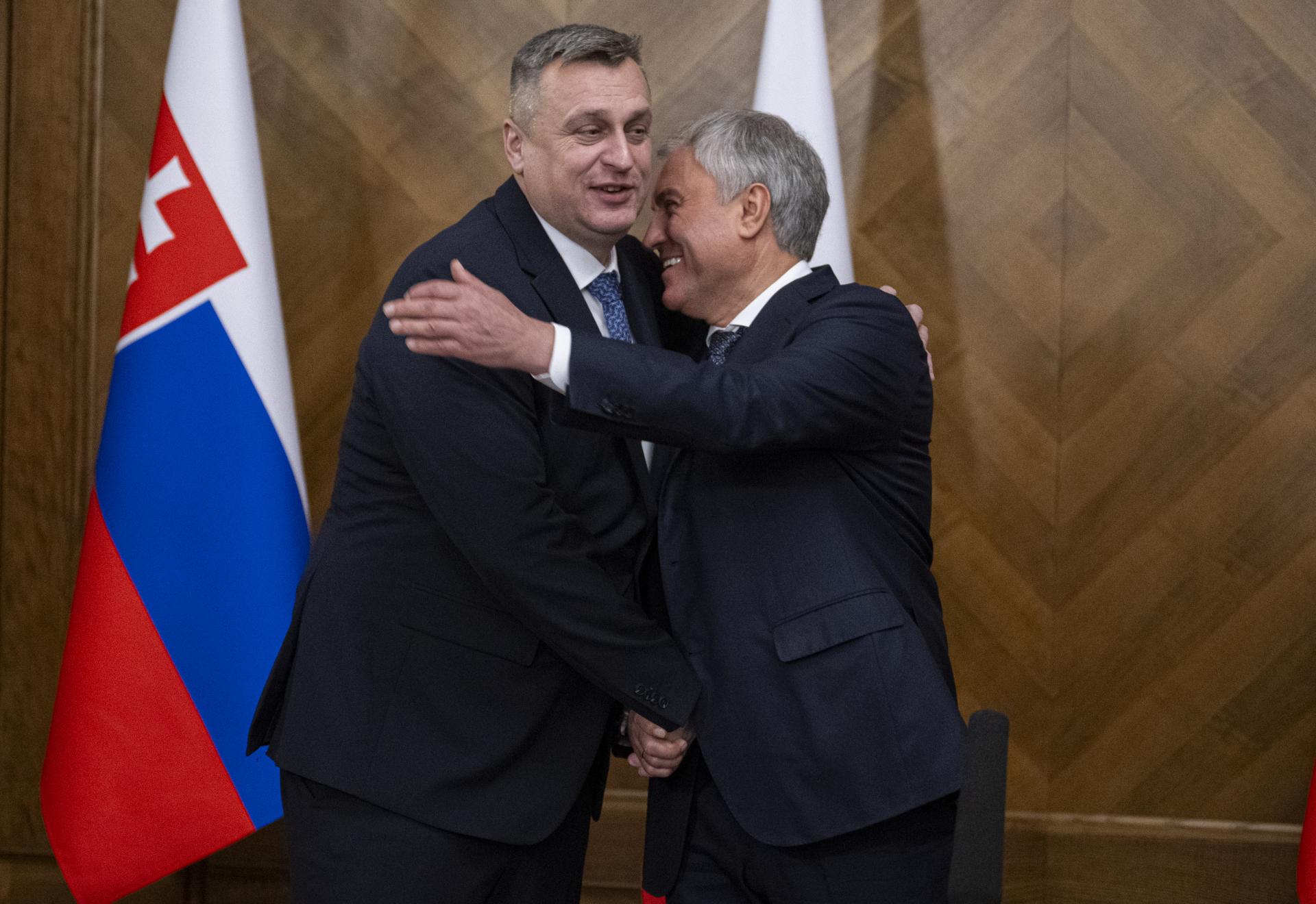 HNonline.sk - Nevyrokovali nič a ukázali, kam ich srdce ťahá, reaguje opozícia na Dankovu ...