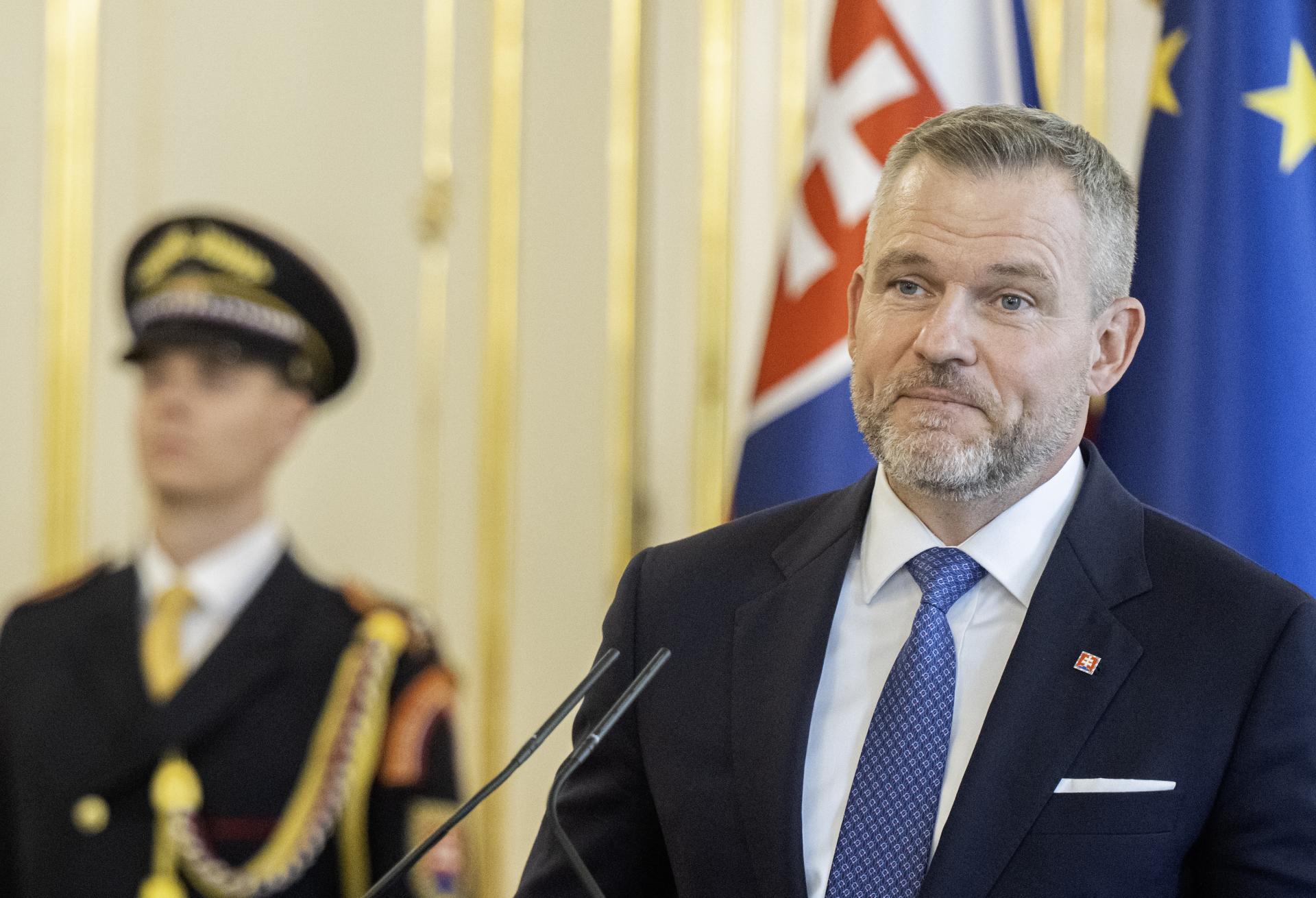 HNonline.sk - Pellegrini rieši bývanie s rezortom vnútra. Vila na Slavíne je nevyhovujúca, na ...