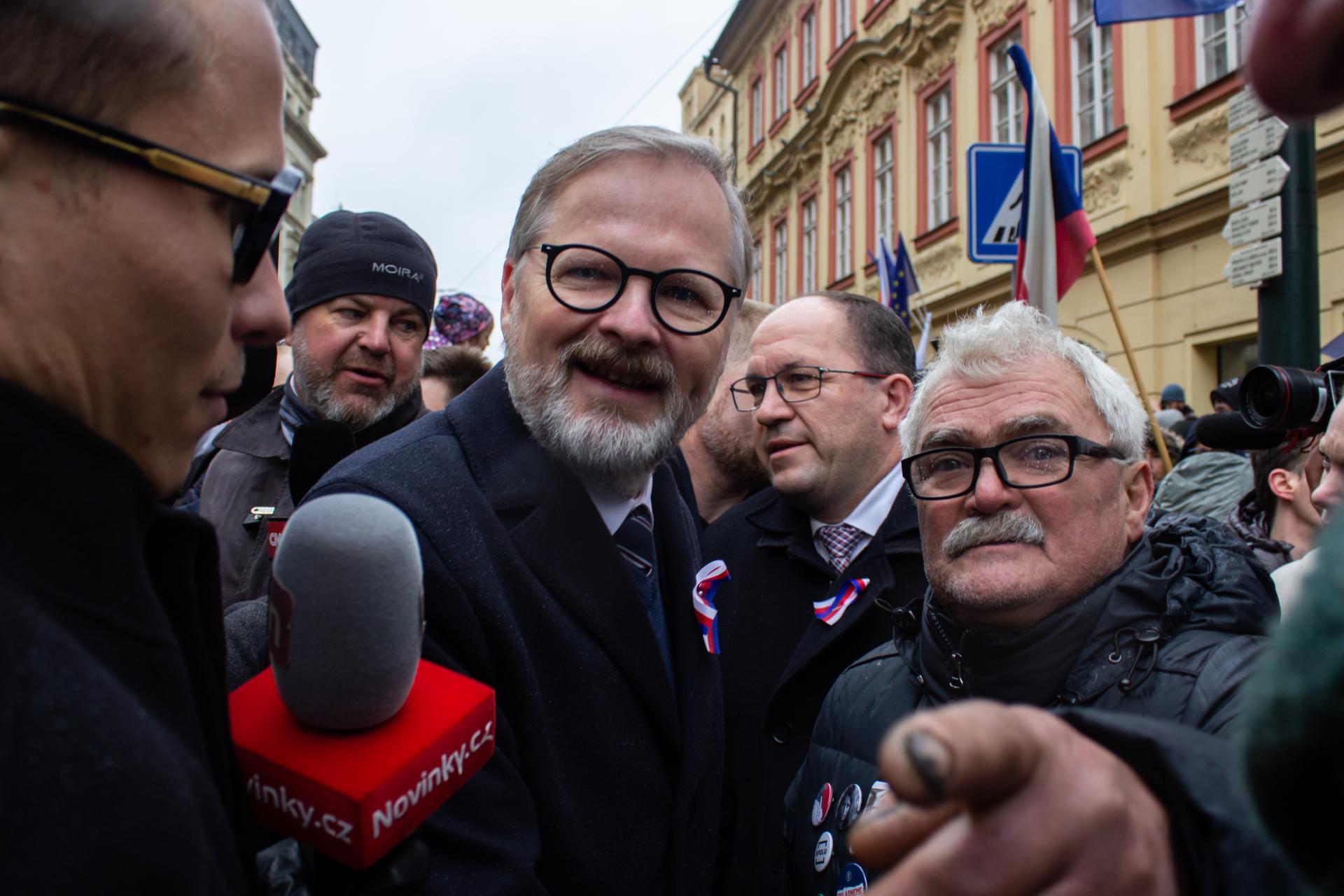 HNonline.sk - Česko minulo na pomoc Ukrajine vyše 90 miliárd korún. Do ...